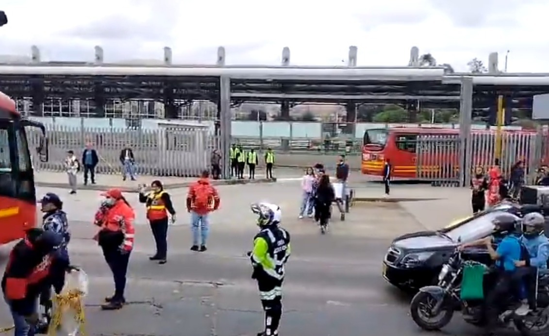 Caos en el Portal Tunal: vea las rutas habilitadas de Transmilenio ...